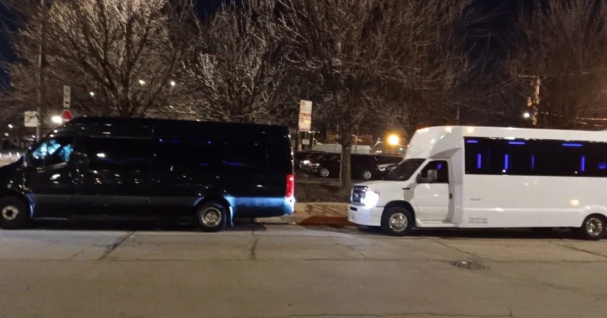 Party Bus Rental Pricing Chicago | From $250/hr · BYOB